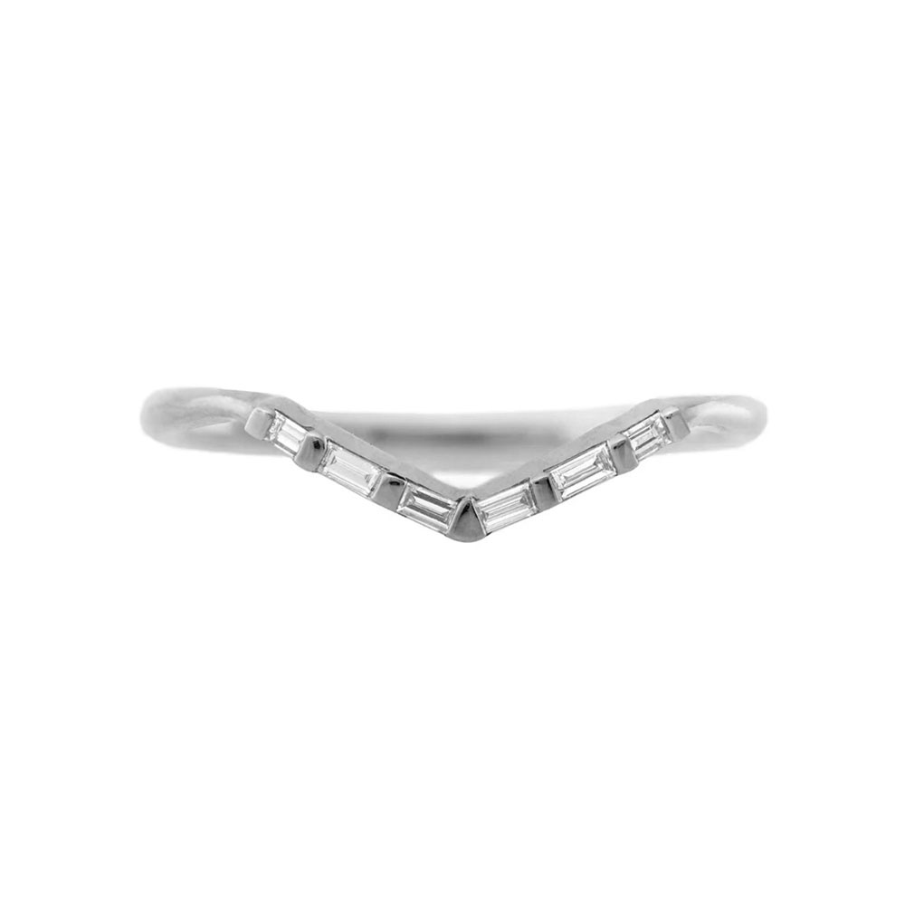 Petite V shaped wedding ring | Temple & Grace Singapore